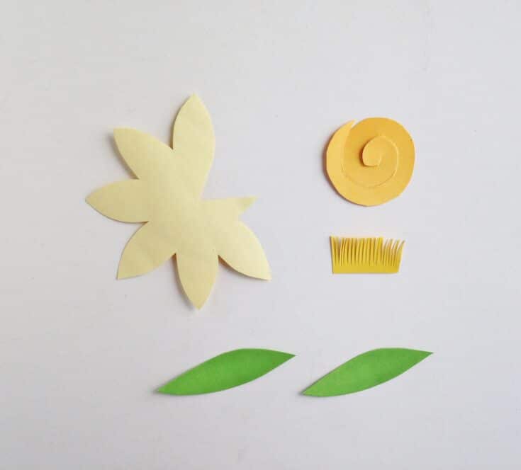 Paper Daffodil Craft - Sparkles to Sprinkles