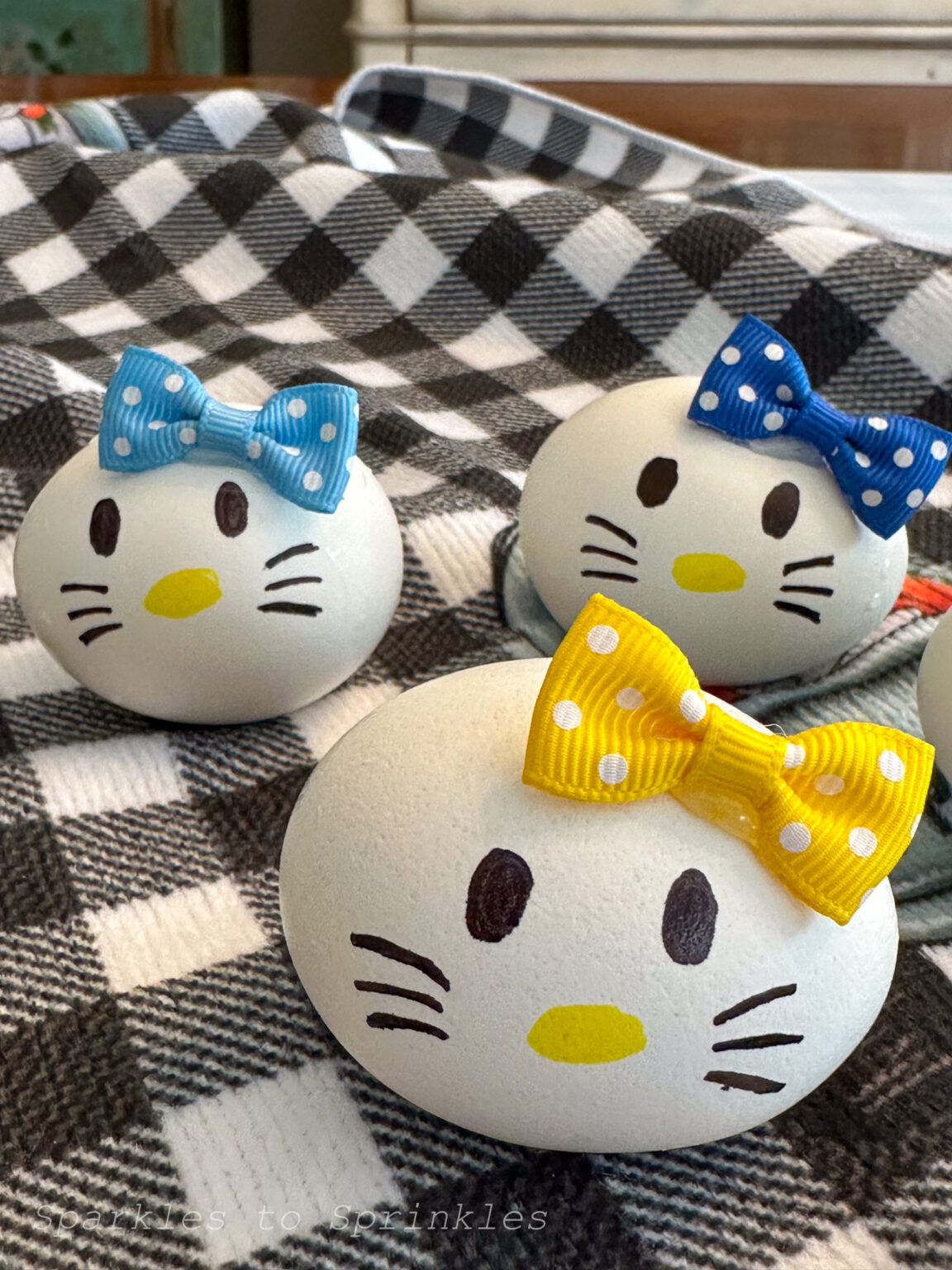 Hello Kitty Easter Eggs – The Cutest DIY Easter Craft - Sparkles to ...