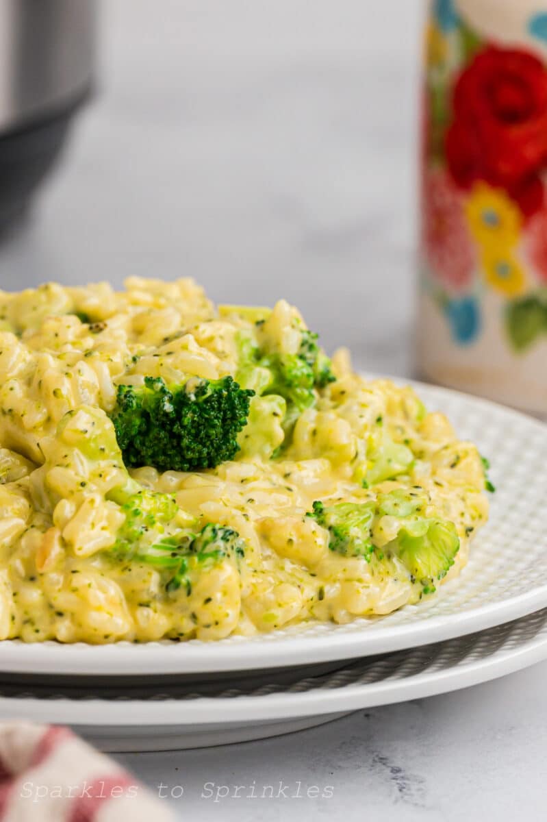 Instant Pot Cheesy Broccoli Rice - Sparkles to Sprinkles