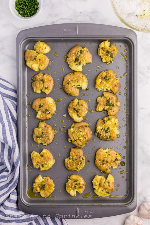 Garlic Smashed Potatoes - Sparkles to Sprinkles