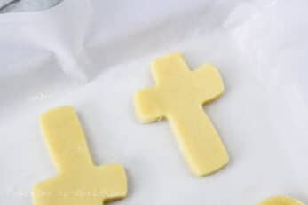 Easy Cross Sugar Cookies with Royal Icing (Perfect for Easter or ...