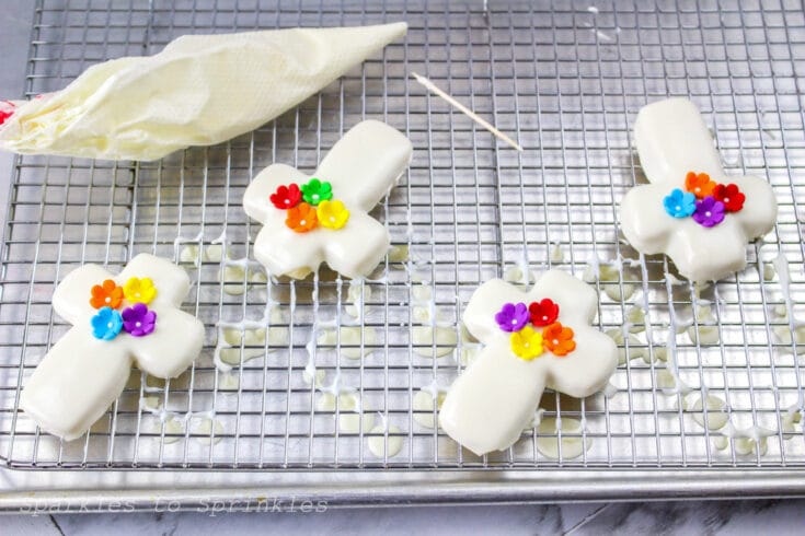 Easy Cross Sugar Cookies with Royal Icing (Perfect for Easter or ...