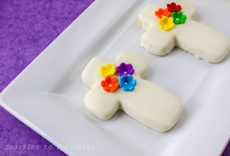 Easy Cross Sugar Cookies with Royal Icing (Perfect for Easter or ...