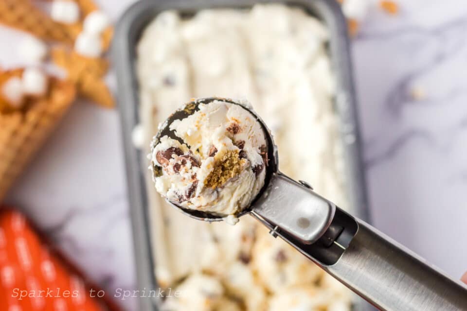 No-Churn S’mores Ice Cream – Summer’s Easiest Frozen Treat! - Sparkles ...