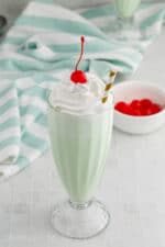 Homemade Shamrock Shake – The Ultimate St. Patrick’s Day Treat ...