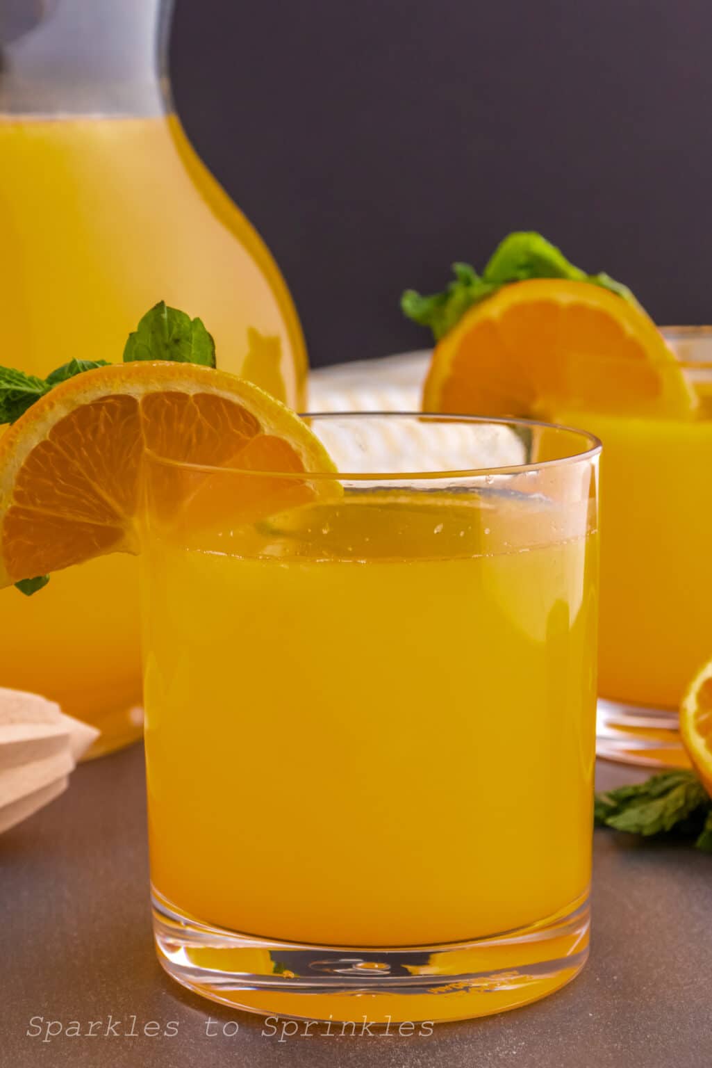 Refreshing Homemade Orangeade Recipe - Sparkles to Sprinkles