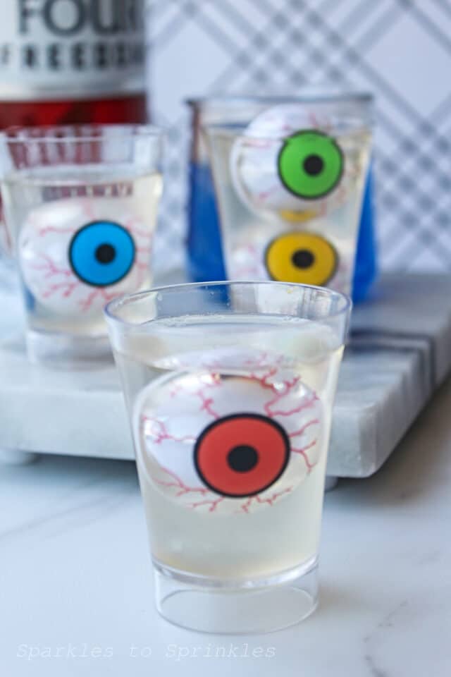 Ghoulish Goodness: Easy Floating Eyeball Jello Shots Recipe - Sparkles ...