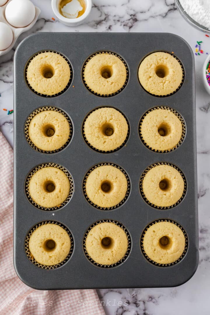 Sprinkle Joy with These Fun and Easy Confetti Cupcakes - Sparkles to ...