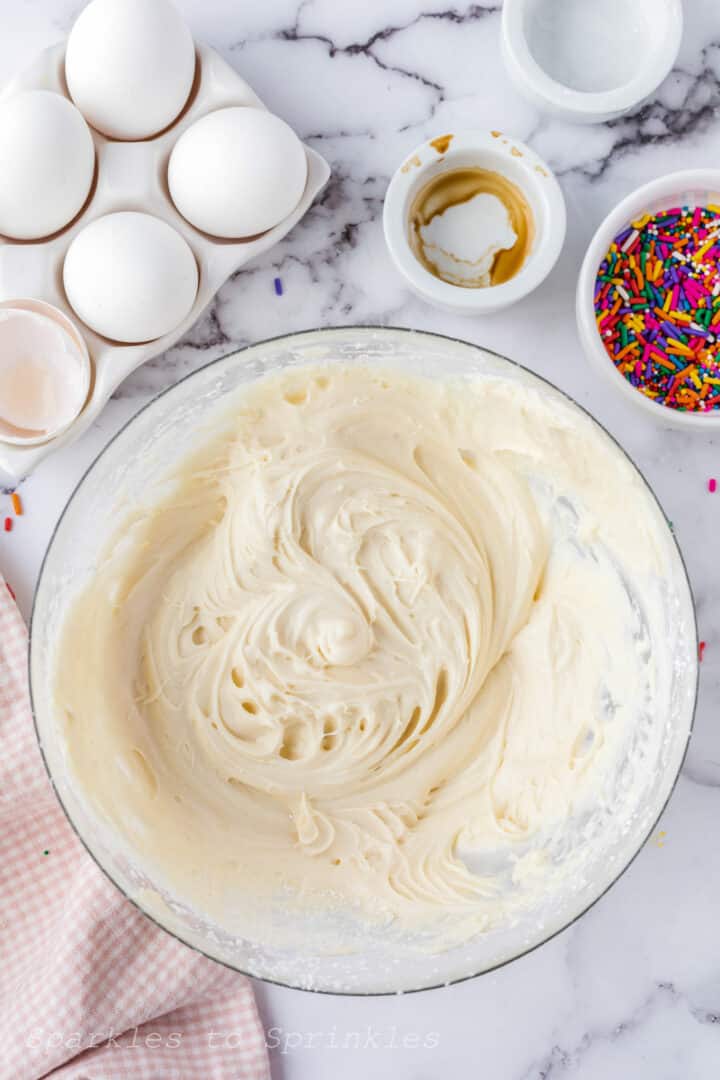 Sprinkle Joy with These Fun and Easy Confetti Cupcakes - Sparkles to ...