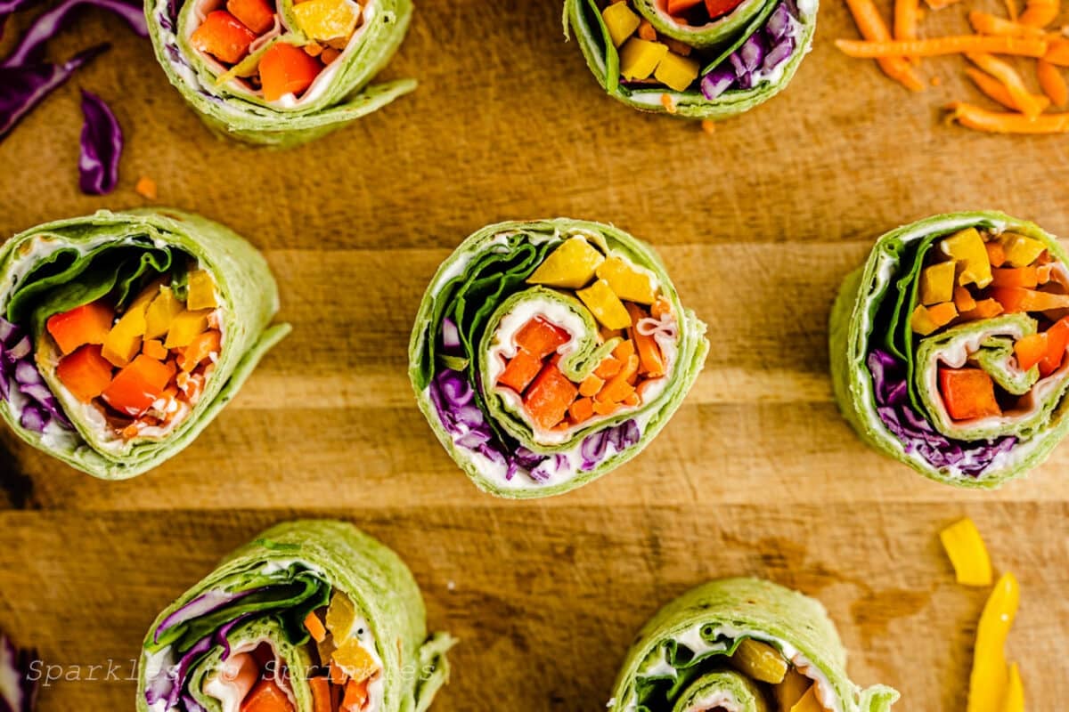 Colorful Veggie-Packed Pinwheel Sandwiches (Perfect for Parties ...