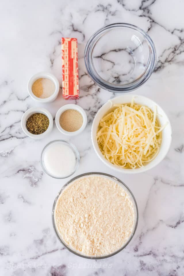 Cheesy Pull-Apart Bread - Sparkles to Sprinkles