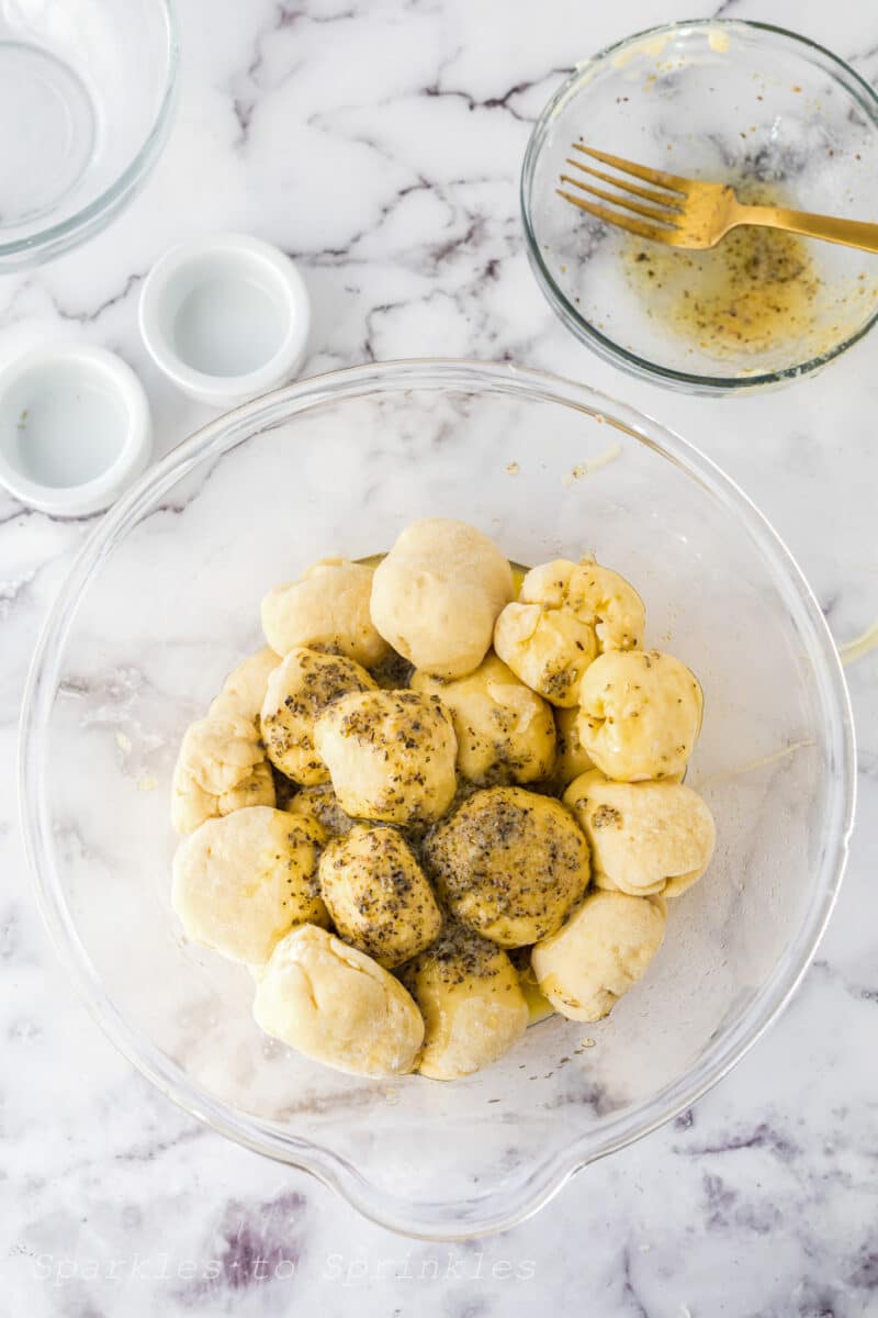 Cheesy Pull-Apart Bread - Sparkles to Sprinkles