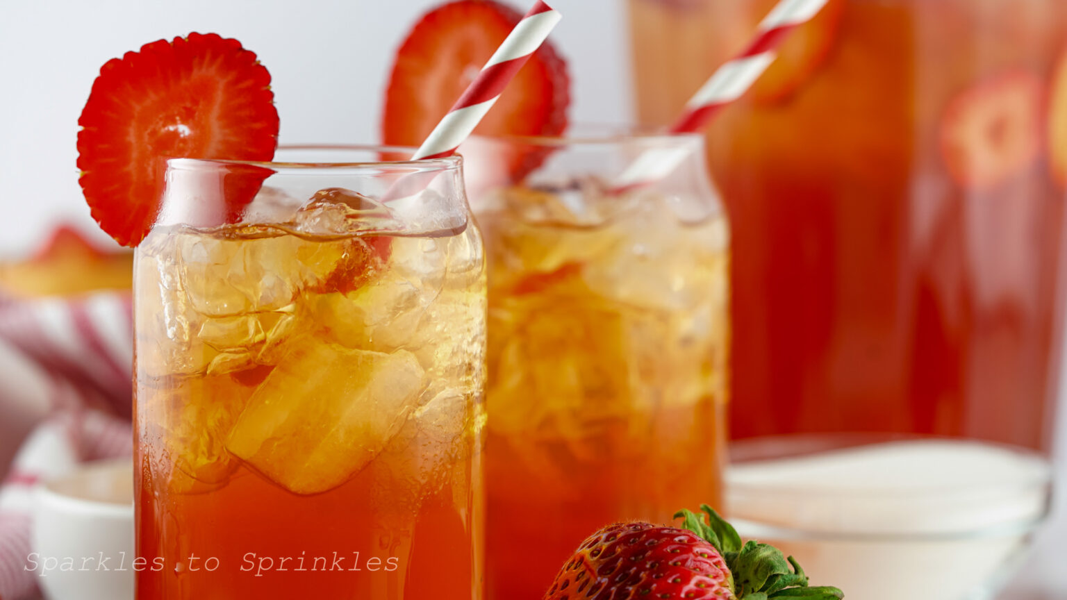 Strawberry Iced Tea - Sparkles to Sprinkles